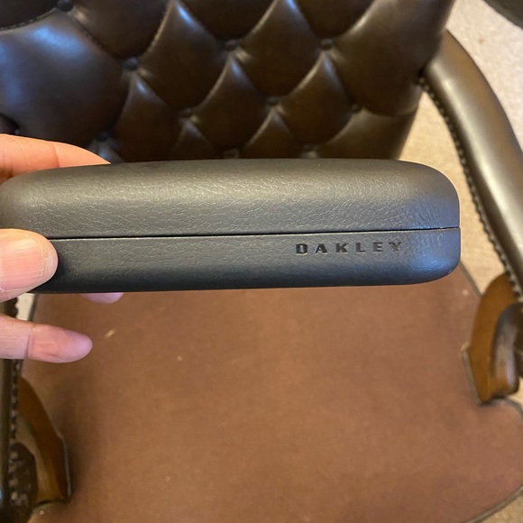 Oakley | Accessories | Oakley Eye Glasses Case Black | Poshmark